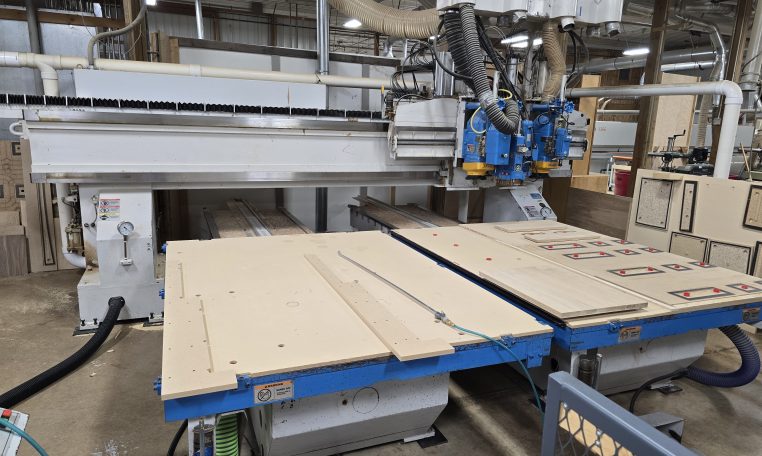 Shoda Twin Table CNC Router 5′ X 10′ | Black Hawk Machinery Sales