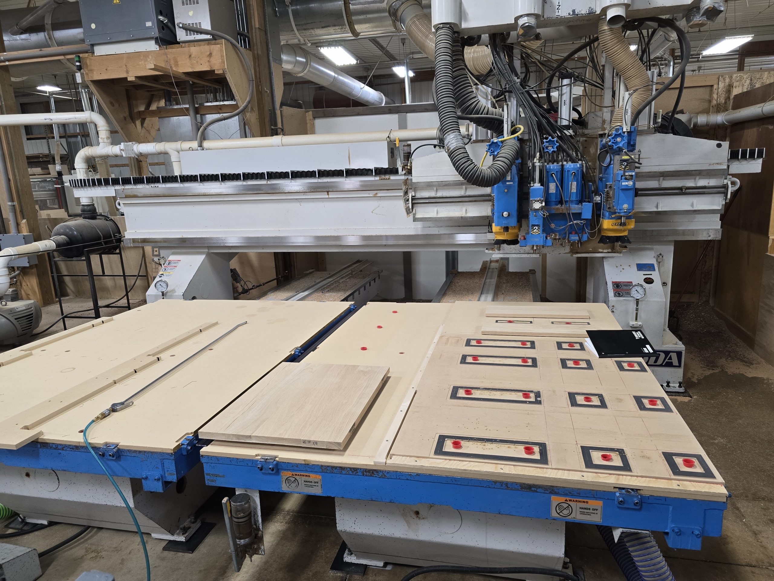 Shoda Twin Table CNC Router 5′ X 10′ | Black Hawk Machinery Sales